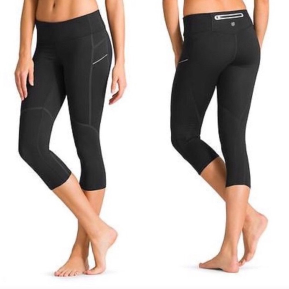 Athleta Black Reflective Cropped Leggings - Gem